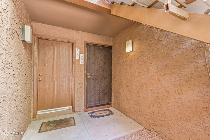 Furnished 1br Condo W/ Pool & Balcony – Pet Ok - Phoenix, AZ