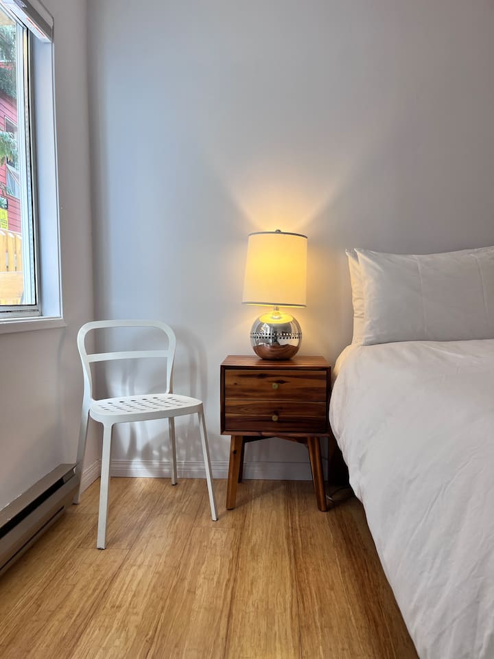 Modern Creekside Hideaway | Walk To Gondola - Whistler