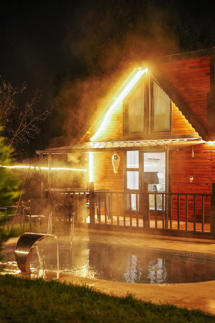 Yıldız Vıllage Kartepe Isıtmalı Havuzlu Ağaç Ev - Kartepe