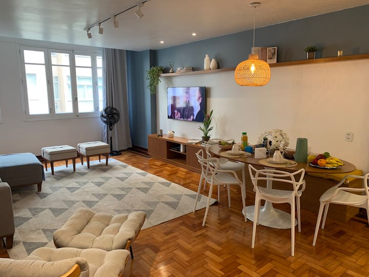 Right On The Sand In Copacabana, 3 Bedrooms, Cozy. - Rio de Janeiro