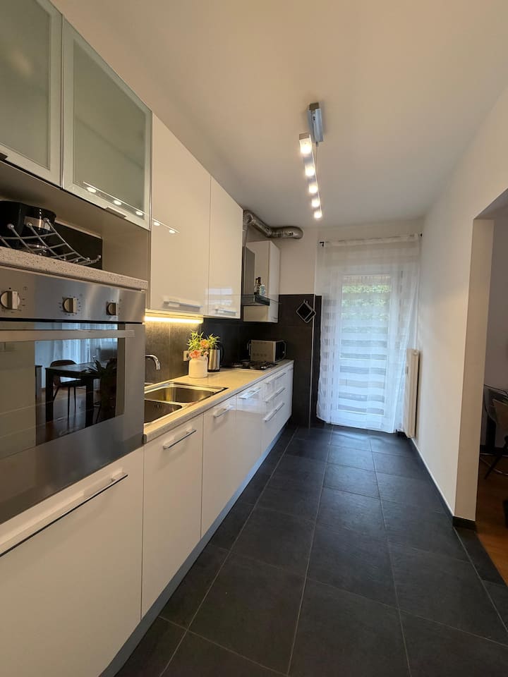 Apartment Bolzano City With Parking - Bolzano