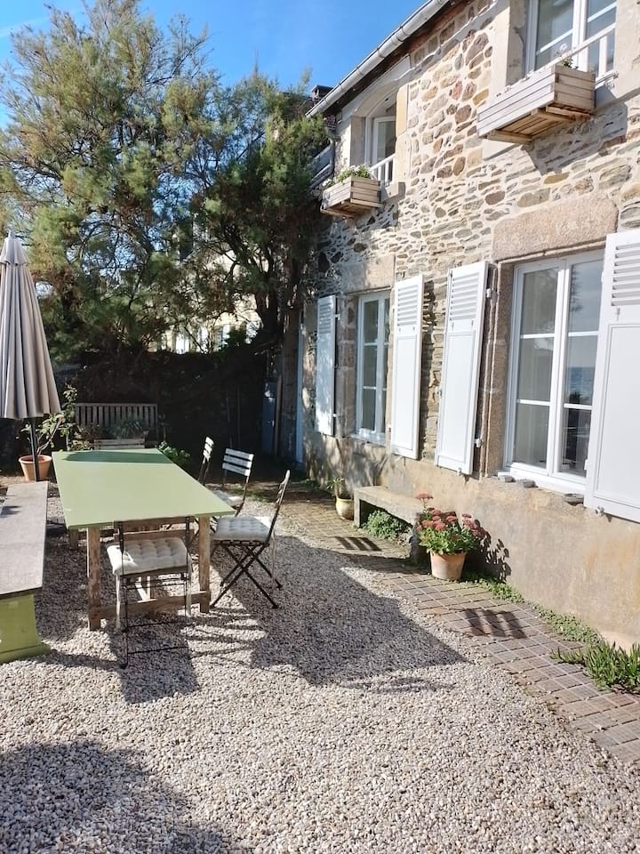 Les Tamaris à Morsalines - Saint-Vaast-la-Hougue