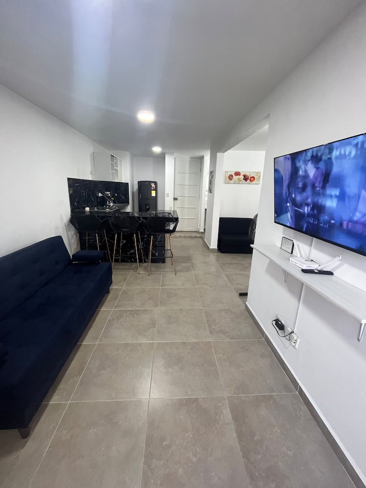 Penhouse At Yumbo Pet Friendly! - Yumbo