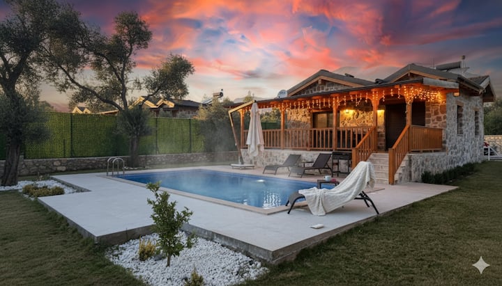 Sıcak Havuzlu (Hot Pool) Taş Villa 6 Kişilik - Köyceğiz