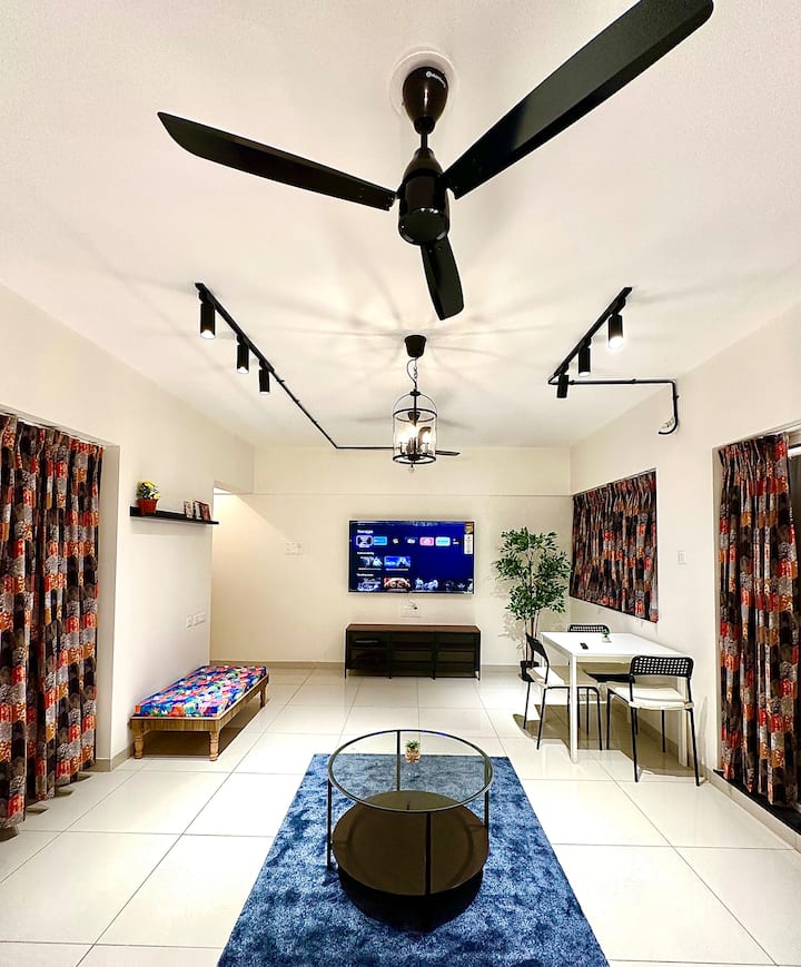 Evara Luex Stays – Luana | Homely 2br Getaway - Nashik