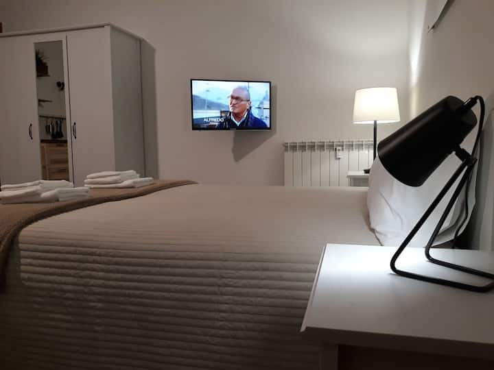 Pirtusu Del Porto, Palermo - Palermo, Italy