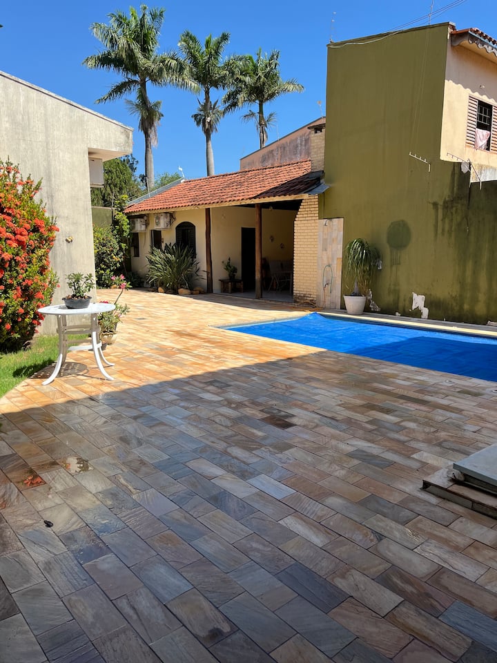 Casa Confortável Com Piscina - Presidente Prudente