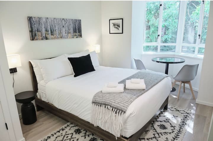 Penthouse Studio/pool/hot Tub/gym/cascade 617 - Whistler