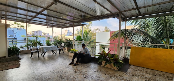 Classy 1 Bhk Studio Wth Terrace In Aundh - Pune