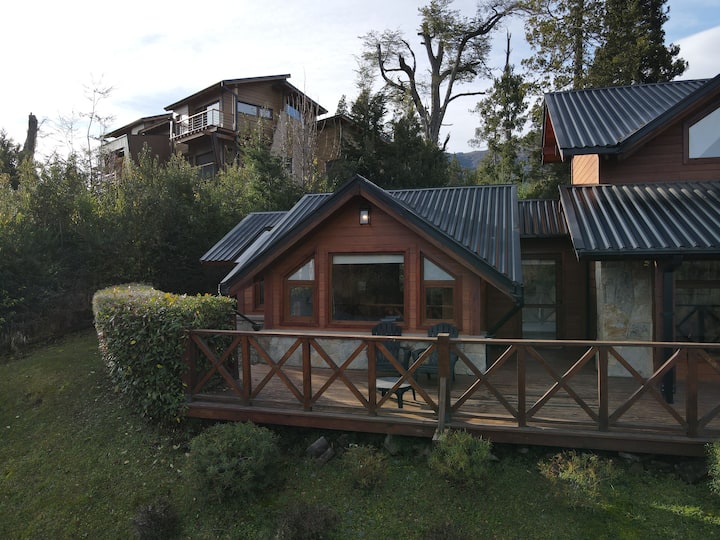 Cabaña Lupines Bahía Kraft - Villa La Angostura