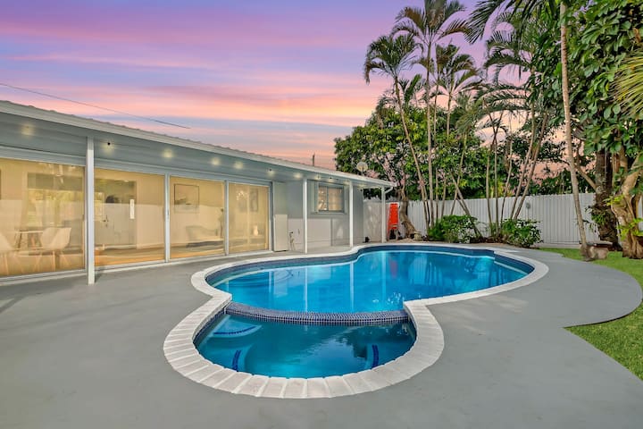 Private Hollywood Oasis W Heated Pool Spa & Bbq - Hollywood, FL