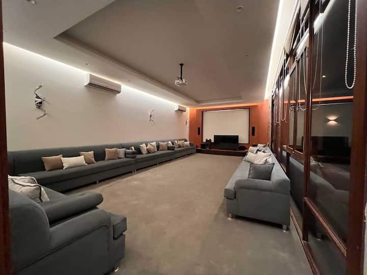 Chalet | Pool & Cinema | Smart Entry | Riyadh - Riyadh