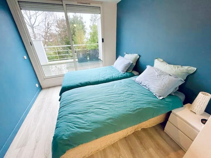 3 Chambres Dans Maison De Ville à 15 Min De Paris - Bobigny