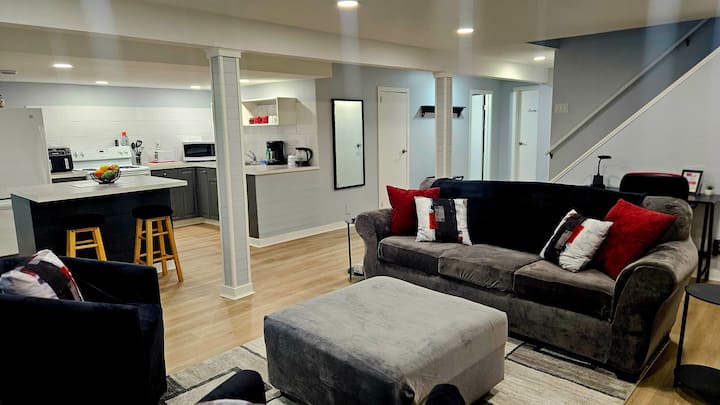 Queen City Comfort Basement Suite. - Regina