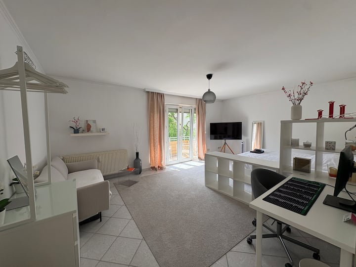 Schöne Wohnung In Top-lage Nahe Der Messe! - Frankfurt