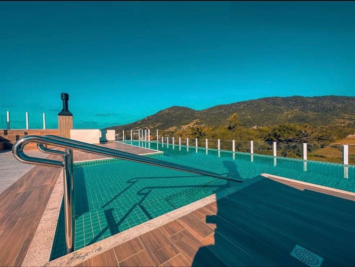 Garden Com Churrasqueira Em Condomínio Com Piscina - Florianópolis