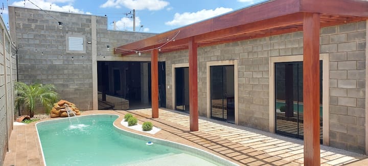 Casa Com Picina Salviano - Pirassununga