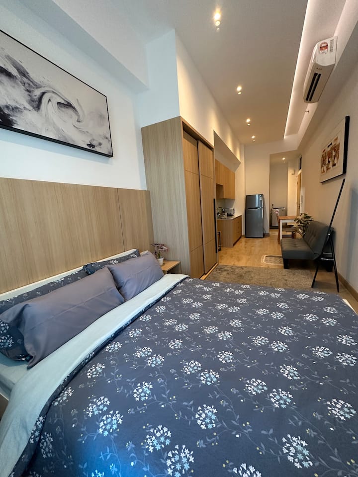 Lvl 31 Klcc Bukit Bintang Chinatown, Lrt Monorail - Malaysia
