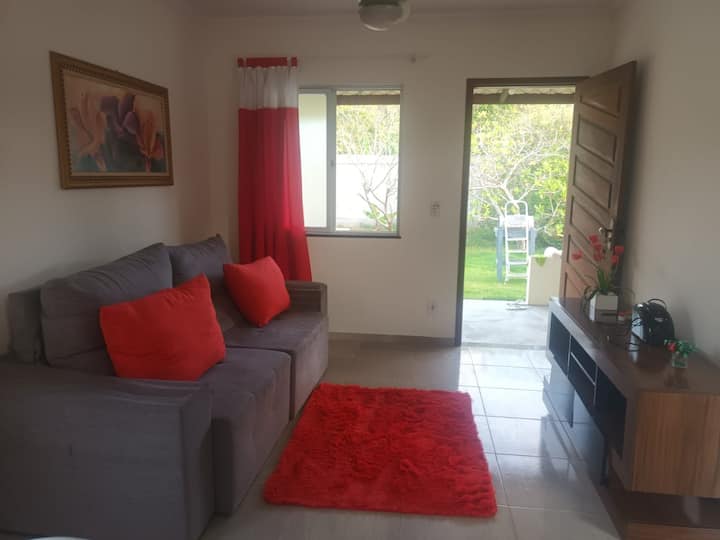 01 Casa Em Cabo Frio.
Aluga Para Temporada E Fds. - Cabo Frio