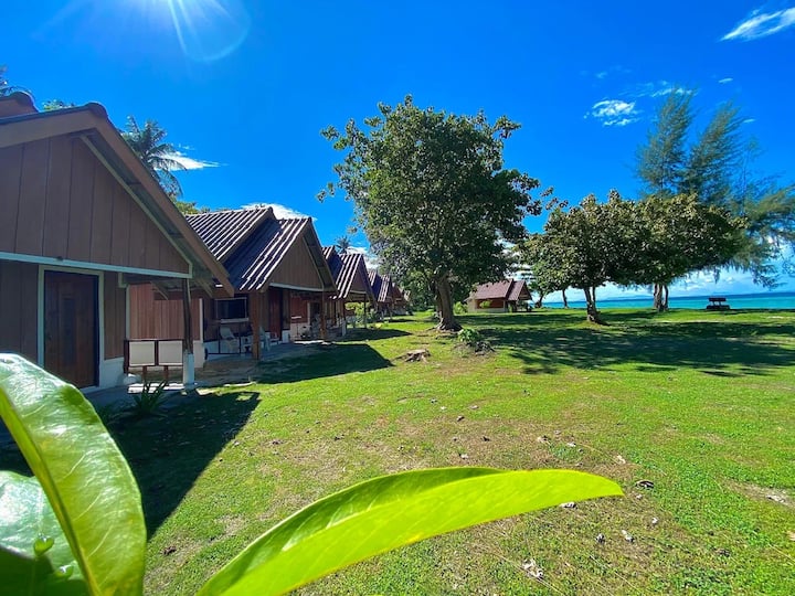 บังกะโลวิวทะเล Kohngai - Ko Lanta