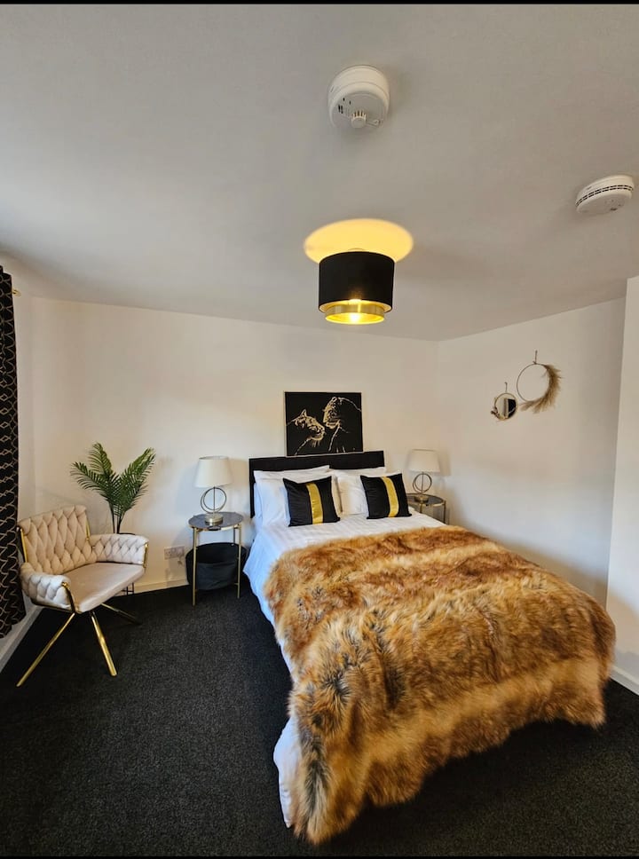 Deluxe Town Centre Studio Stevenage - Stevenage