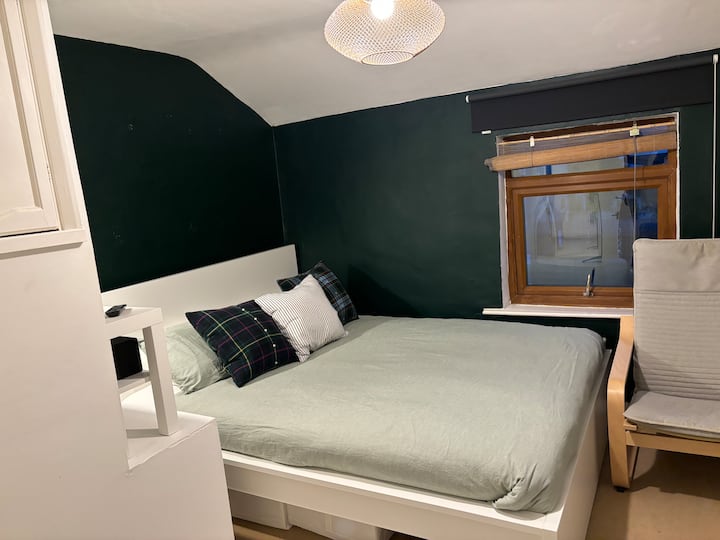 Cozy 1 Bed Mid-terrace Cottage. - Macclesfield