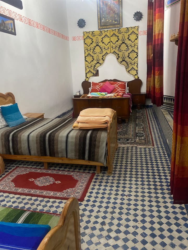Chambre Calme Dans Un Riad Traditionnel à Fes - Fes