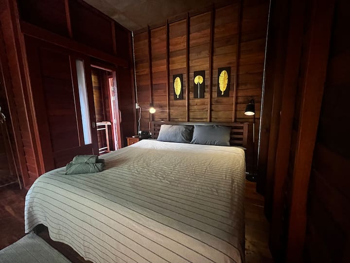 Traditional Wooden House - Ko Pha Ngan