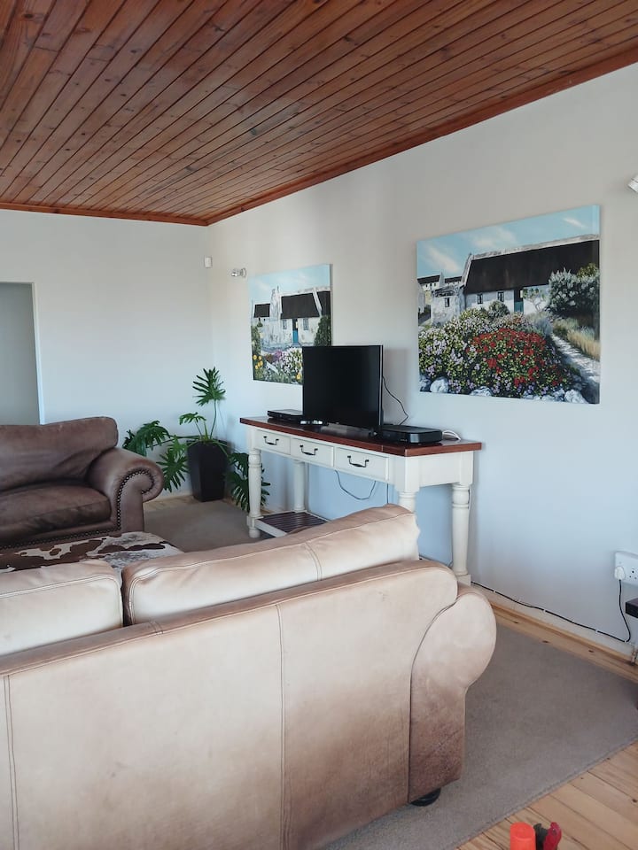 Vergezicht Holiday Home - Franskraal