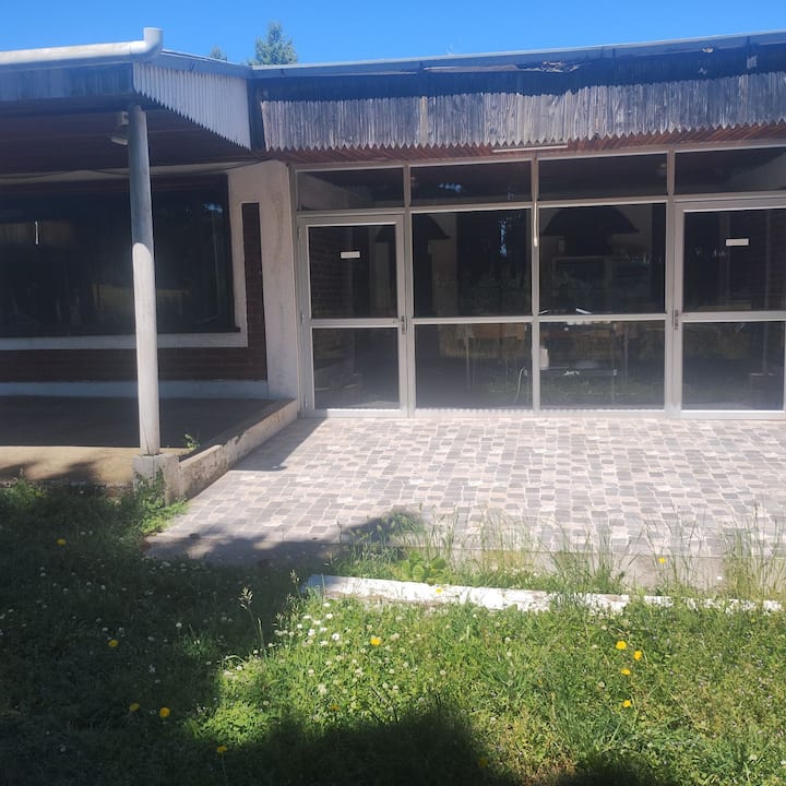 Cabaña Cómoda Para Grupos - Lautaro