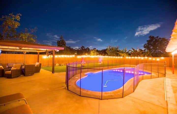 Big Pool House Oasis (Solar Heated Pool) - Imperial Beach, CA