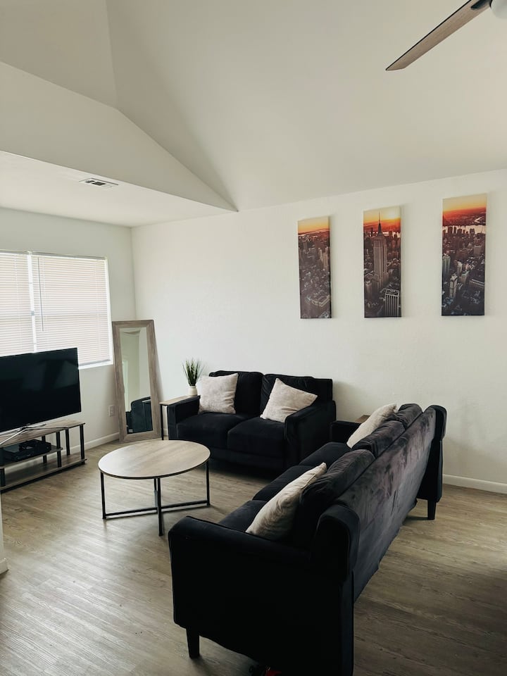 The Monochrome Home - Harker Heights, TX