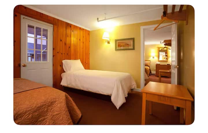 Retreat Room In Motel Like Build - Lenox, MA