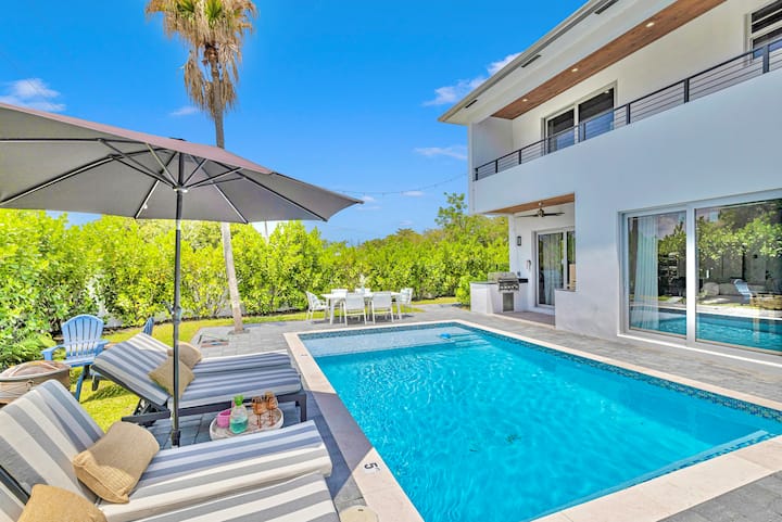 Htd Pool-bbq-games-near Las Olas - Fort Lauderdale