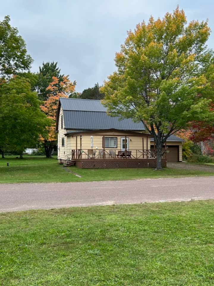 Cozy Home - Houghton, MI