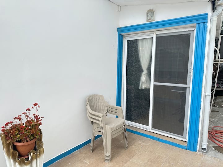 Kktc Lefkoşa’da Ferah 2 Kişilik 1+0 Mavi Kır Evi - Nicosia