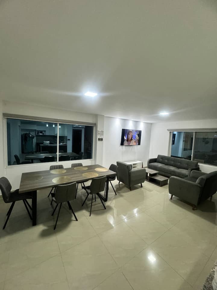 Casa Vacacional En La Mejor Zona - Manta