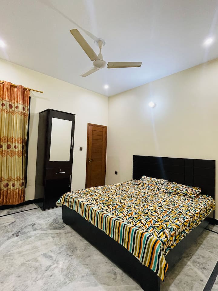 Sajidain Separate Portion - Karachi