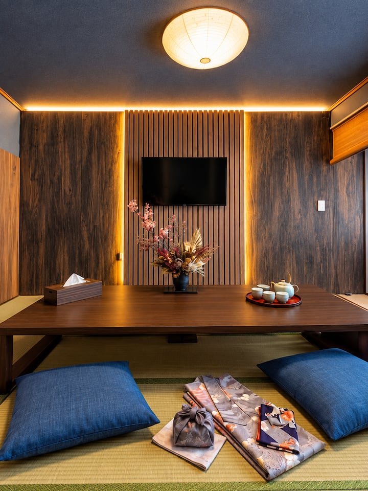 2-story 65㎡ Private House Rental, 2 Minutes Walk To Nankai Coast Tamade Station, 6 Minutes By Train To Namba, 2 Beds, 4 Futons, Maximum 6 People - Japón