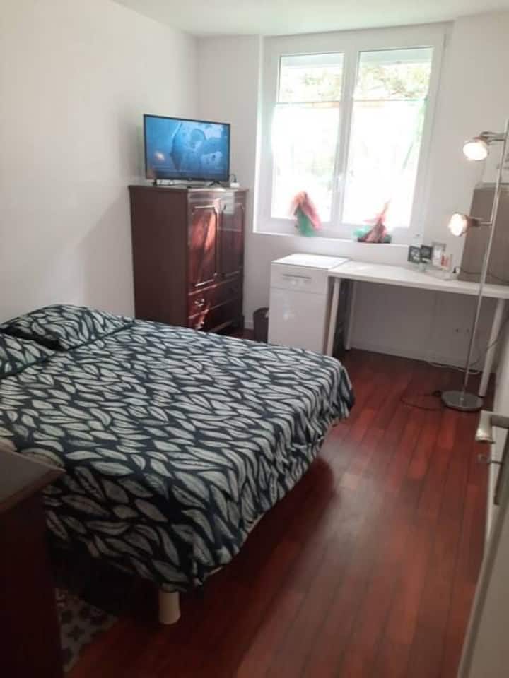 Chambre Rouge Privée - Rennes