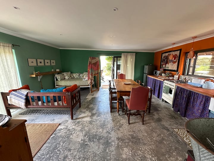 Spekboom Bungalow Situated On Windhorse Ranch - Napier