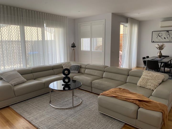 Dromana Parade Safety Beach. 300m From The Sand - Safety Beach