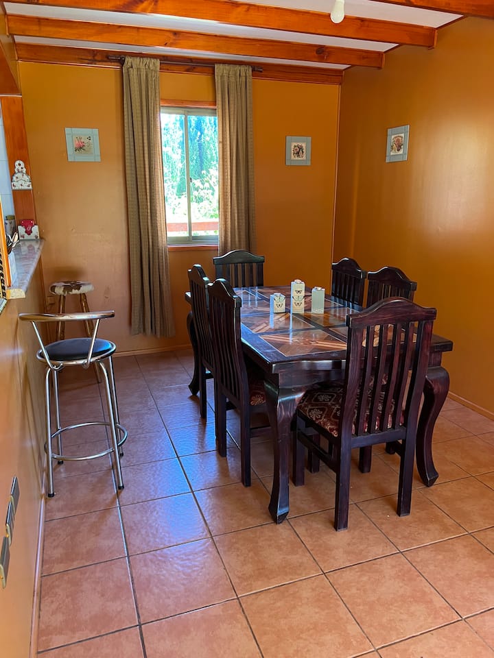 Amplia Casa A 2 Cuadras De Playa - Tome