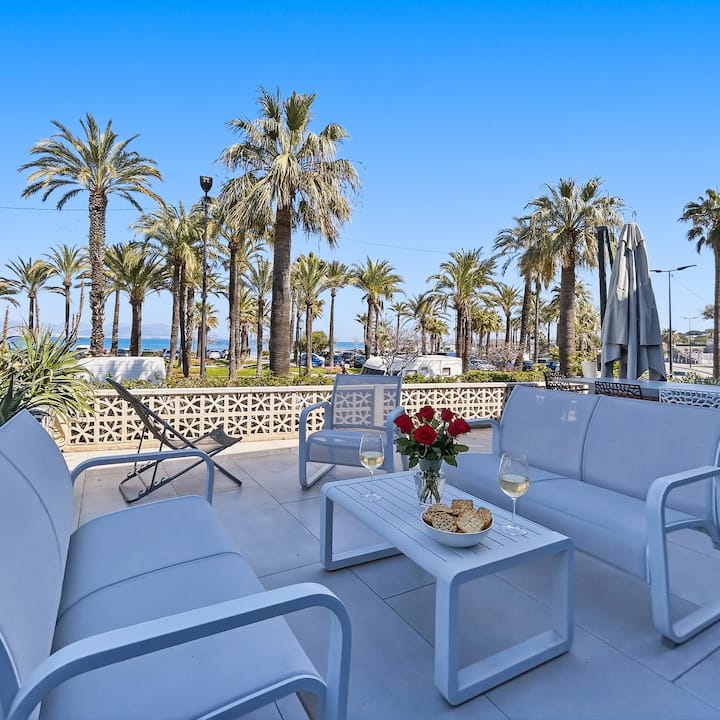 Villa Face à La Mer, Jardin, Terrasse Et Parking - Antibes