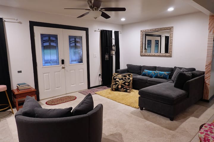 Historic Mountainside Home- 2 Mins To Beach! - Mililani, HI
