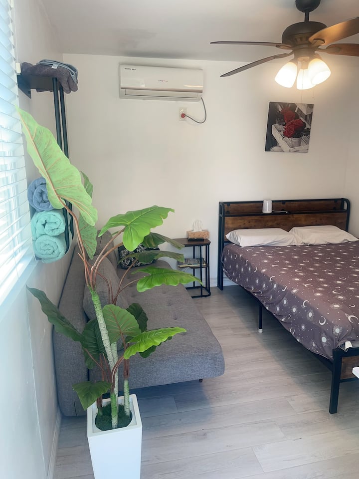 Private Cozy & Quiet  Unit C （Bed & Bath) 30% Off - Rosemead, CA