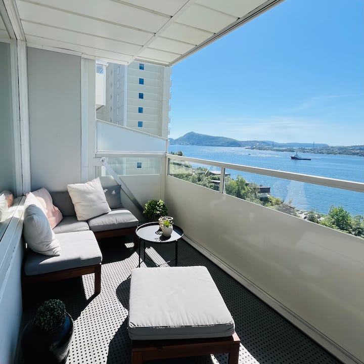 Leilighet Med Sjøutsikt Og Balkong - Bergen
