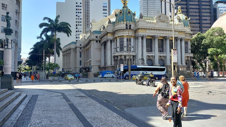 Apt⁰(a)rj/centro/cinelândia/teatro Mun/cons. Eua. - ريو دي جانيرو