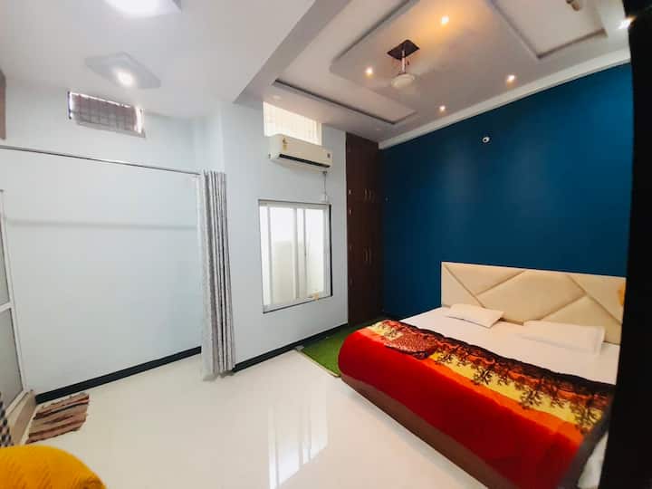 Dhruv Homestay - Ujjain