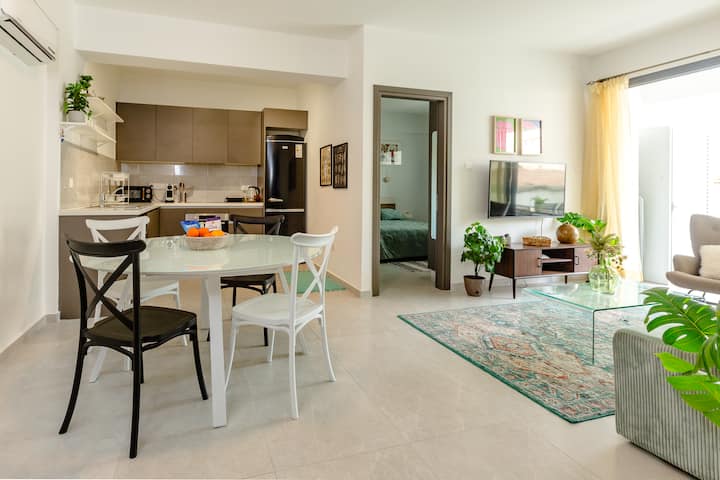 City & Sea | 2br Larnaca, 5 Min To Beach - Larnaca